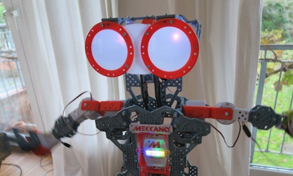 Meccanoid g15 store